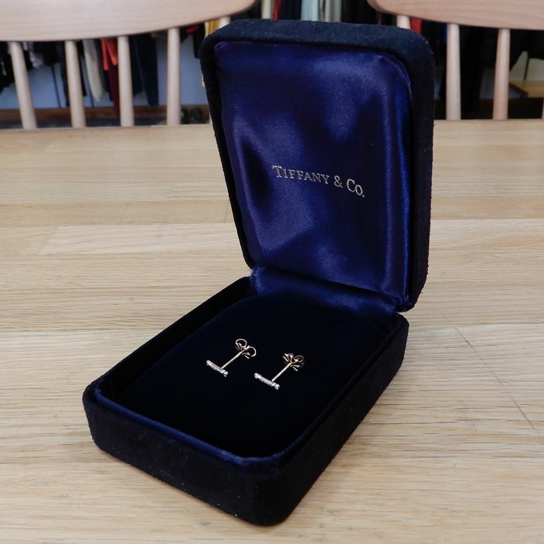 新品同様 ティファニー 現行 研磨済み フルールドリス キーバー 新品同様 ティファニー 現行 研磨済み フルールドリス キーバー