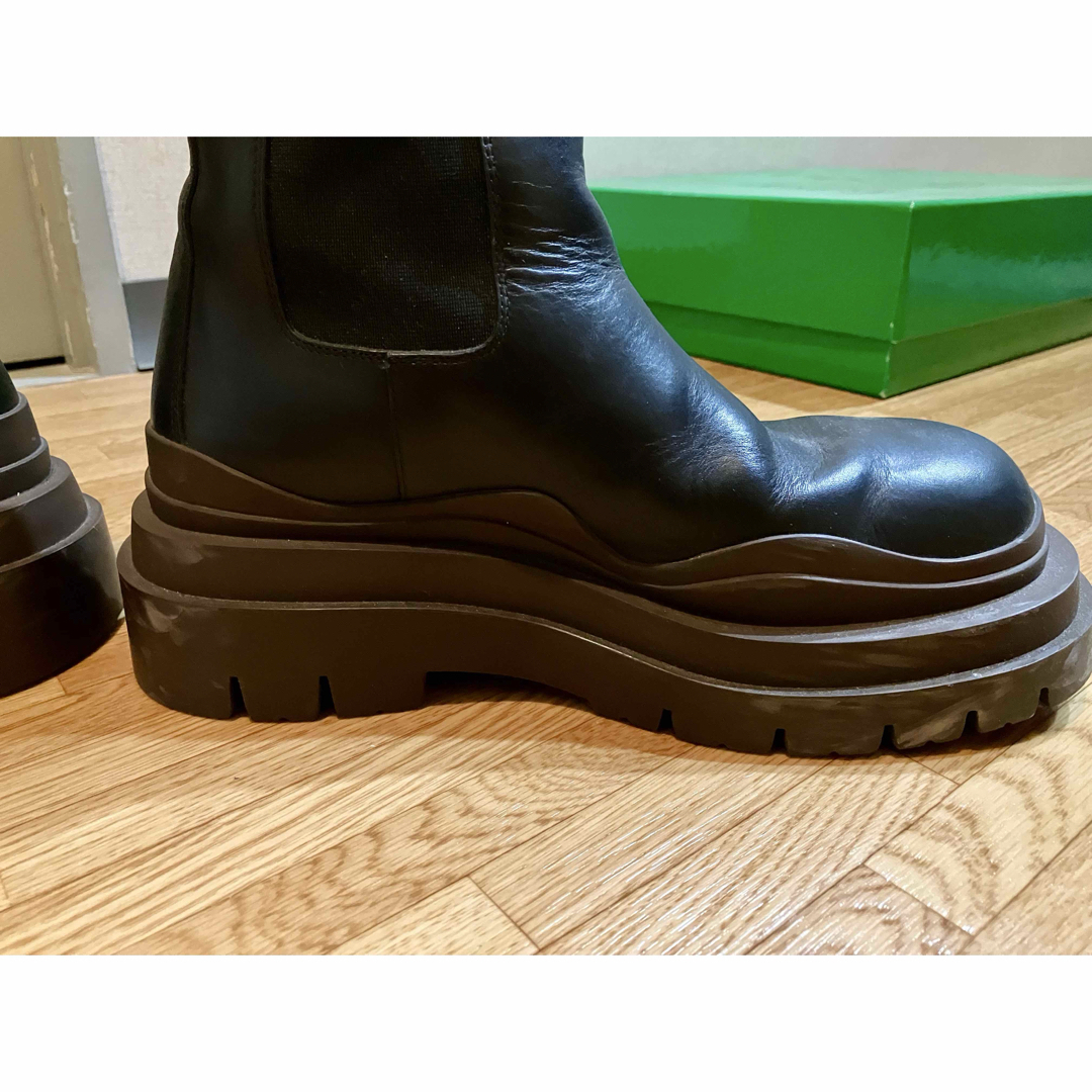 ボッテガヴェネタ bottega venetaタイヤチェルシーブーツ 37サイズ ボッテガヴェネタ bottega venetaタイヤチェルシーブーツ 37サイズ