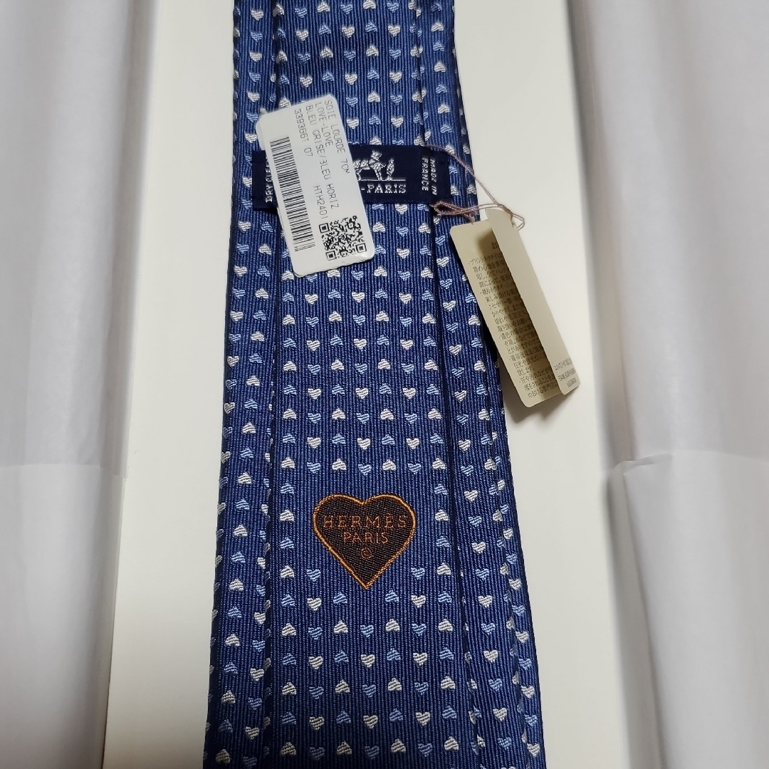 HERMES エルメス ネクタイ 新品 《ラブ·ラブ》 HERMES エルメス ネクタイ 新品 《ラブ·ラブ》