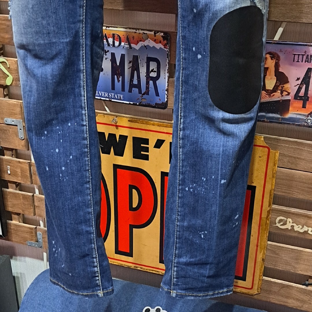 DSQUARED2 - 定価8.8万 Dsquared2 Skater Jean ニーパッチ DSQUARED2 - 定価8.8万 Dsquared2 Skater Jean ニーパッチ