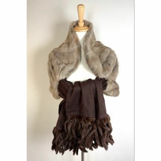 FENDI - FENDI FOX FUR STOLE フェンディ フォックスファー FENDI - FENDI FOX FUR STOLE フェンディ フォックスファー