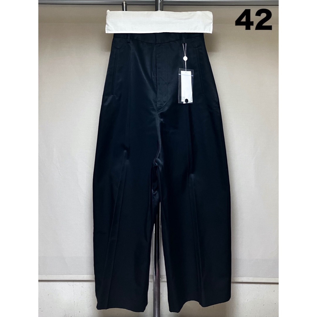 MM6 - 新品 42 MM6 マルジェラ 24ss ワイドサテンパンツ 17323の MM6 - 新品 42 MM6 マルジェラ 24ss ワイドサテンパンツ 17323の