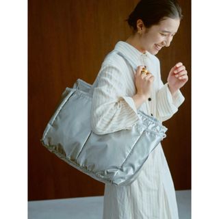 LeSportsac(シルバー/銀色系)のフリマアイテム一覧 LeSportsac(シルバー/銀色系)のフリマアイテム一覧