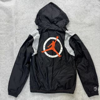 NIKE(ナイロンジャケット ・ オレンジ/橙色系)のフリマ NIKE(ナイロンジャケット ・ オレンジ/橙色系)のフリマ