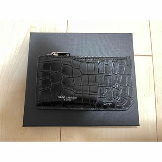 SAINT LAURENT(折り財布)のフリマアイテム一覧 SAINT LAURENT(折り財布)のフリマアイテム一覧