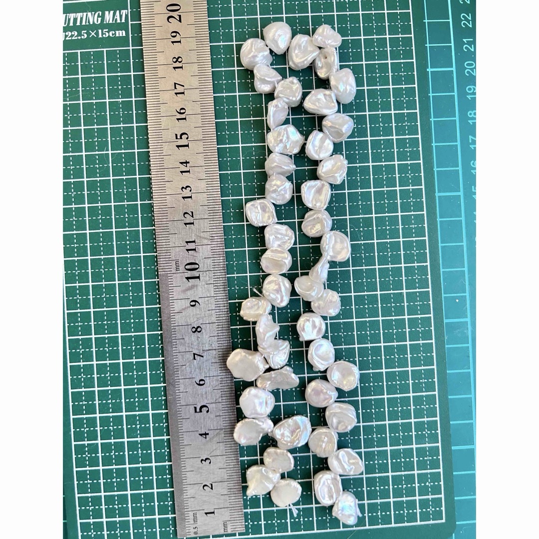 E 85淡水パール 希少 メタリック 虹色 ホワイト ケシパール E 85淡水パール 希少 メタリック 虹色 ホワイト ケシパール