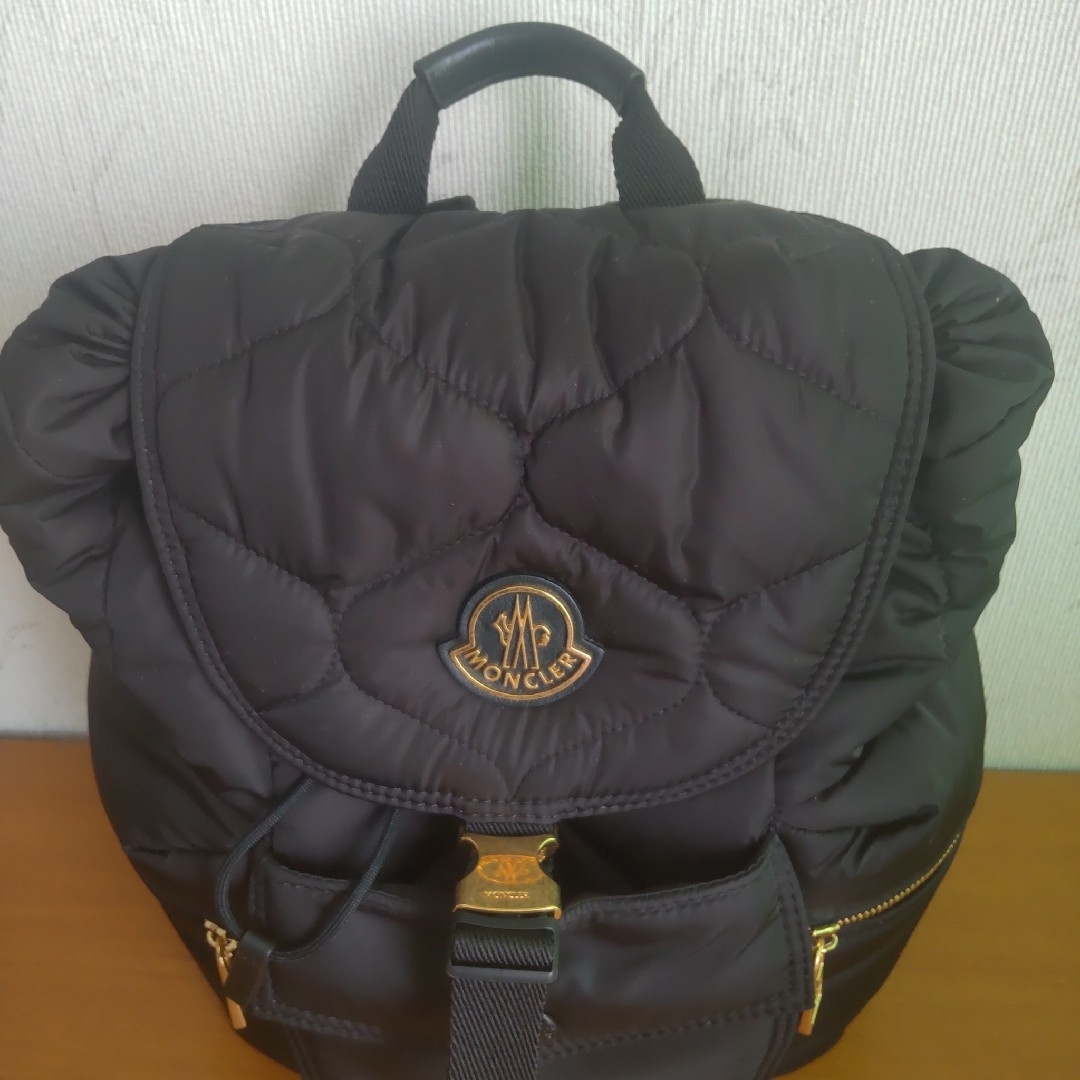 MONCLER - 【美品】MONCLER アストロ バックパック キルティング MONCLER - 【美品】MONCLER アストロ バックパック キルティング