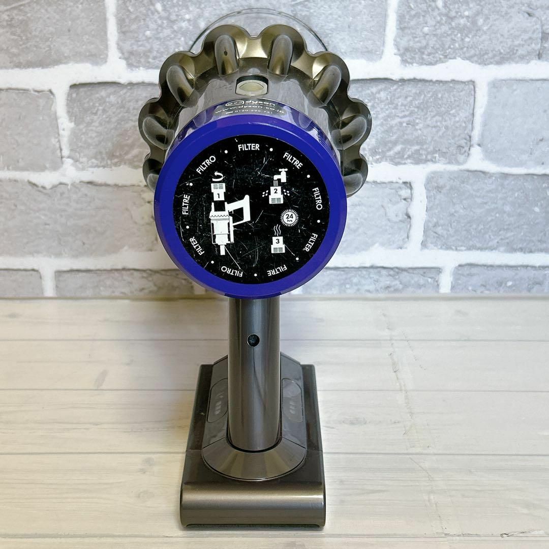 美品❤︎Dyson Cyclone V10SV12ハンディクリーナー収納ドック付 美品❤︎Dyson Cyclone V10SV12ハンディクリーナー収納ドック付