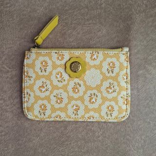 Cath Kidston(パスケース/IDカードホルダー)のフリマアイテム一覧 Cath Kidston(パスケース/IDカードホルダー)のフリマアイテム一覧