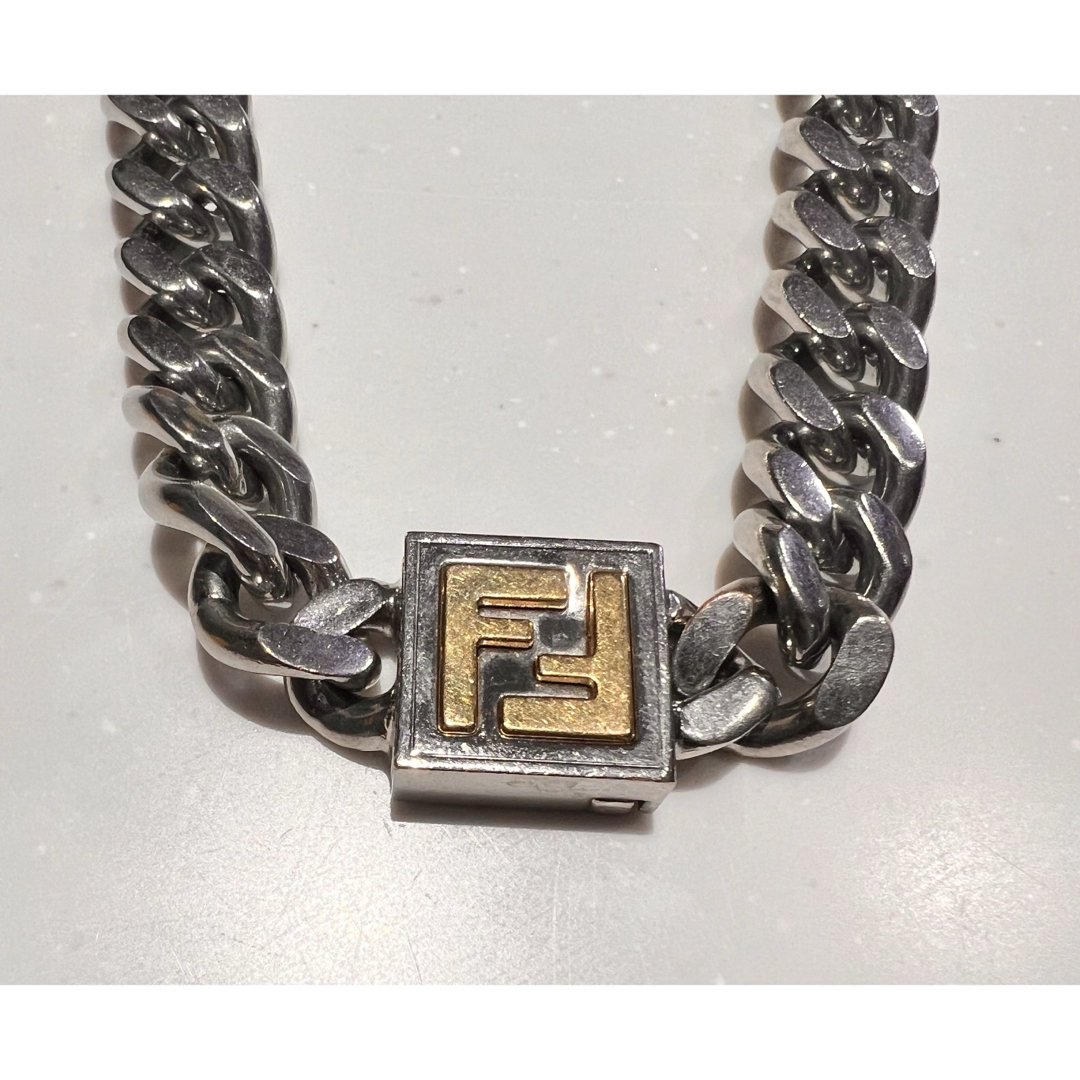 FENDI - FENDI ネックレスの通販 by よってらっしゃい見て FENDI - FENDI ネックレスの通販 by よってらっしゃい見て