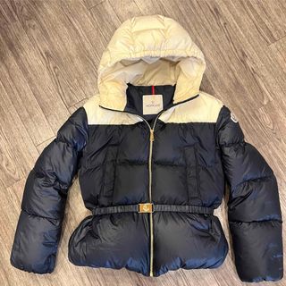 MONCLER - 美品 モンクレール BAGAUD ボア リバーシブル 14A 白 MONCLER - 美品 モンクレール BAGAUD ボア リバーシブル 14A 白