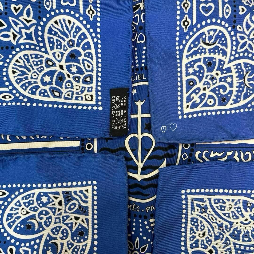 HERMES - HERMESエルメス カレ55 空と海の間 バンダナ柄 シルク HERMES - HERMESエルメス カレ55 空と海の間 バンダナ柄 シルク