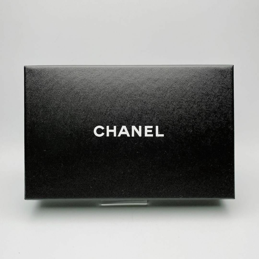 CHANEL - 本日限り!新品未使用 シャネル マトラッセ カメリア CHANEL - 本日限り!新品未使用 シャネル マトラッセ カメリア