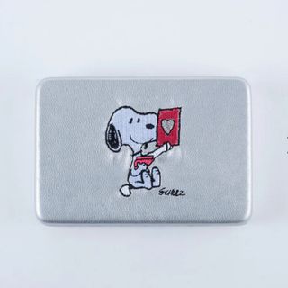 SNOOPY - ユニバ USJ スヌーピー 缶 ケース 新品の通販 by SNOOPY - ユニバ USJ スヌーピー 缶 ケース 新品の通販 by