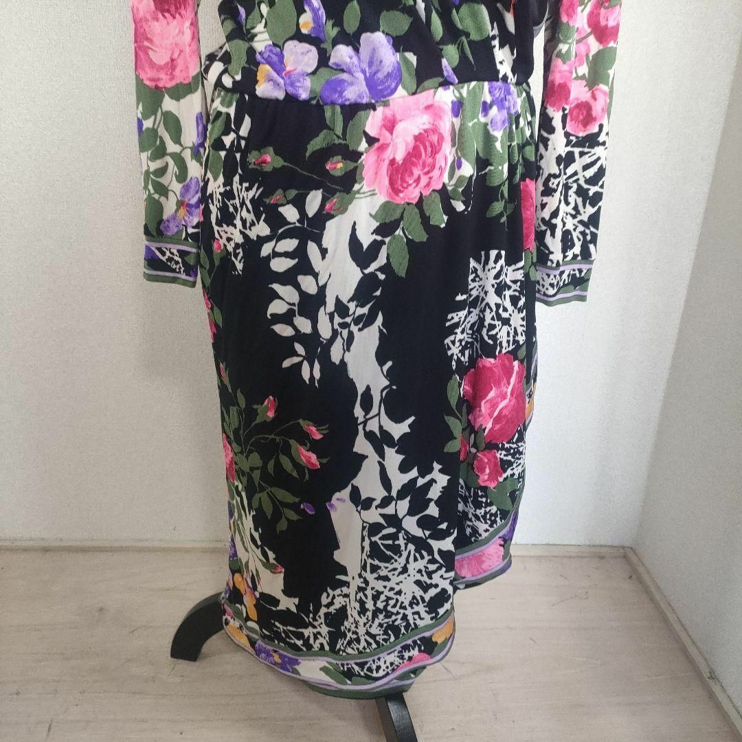 LEONARD - あ2 美品 レオナール シルク100% 花柄 Vネック ロング LEONARD - あ2 美品 レオナール シルク100% 花柄 Vネック ロング