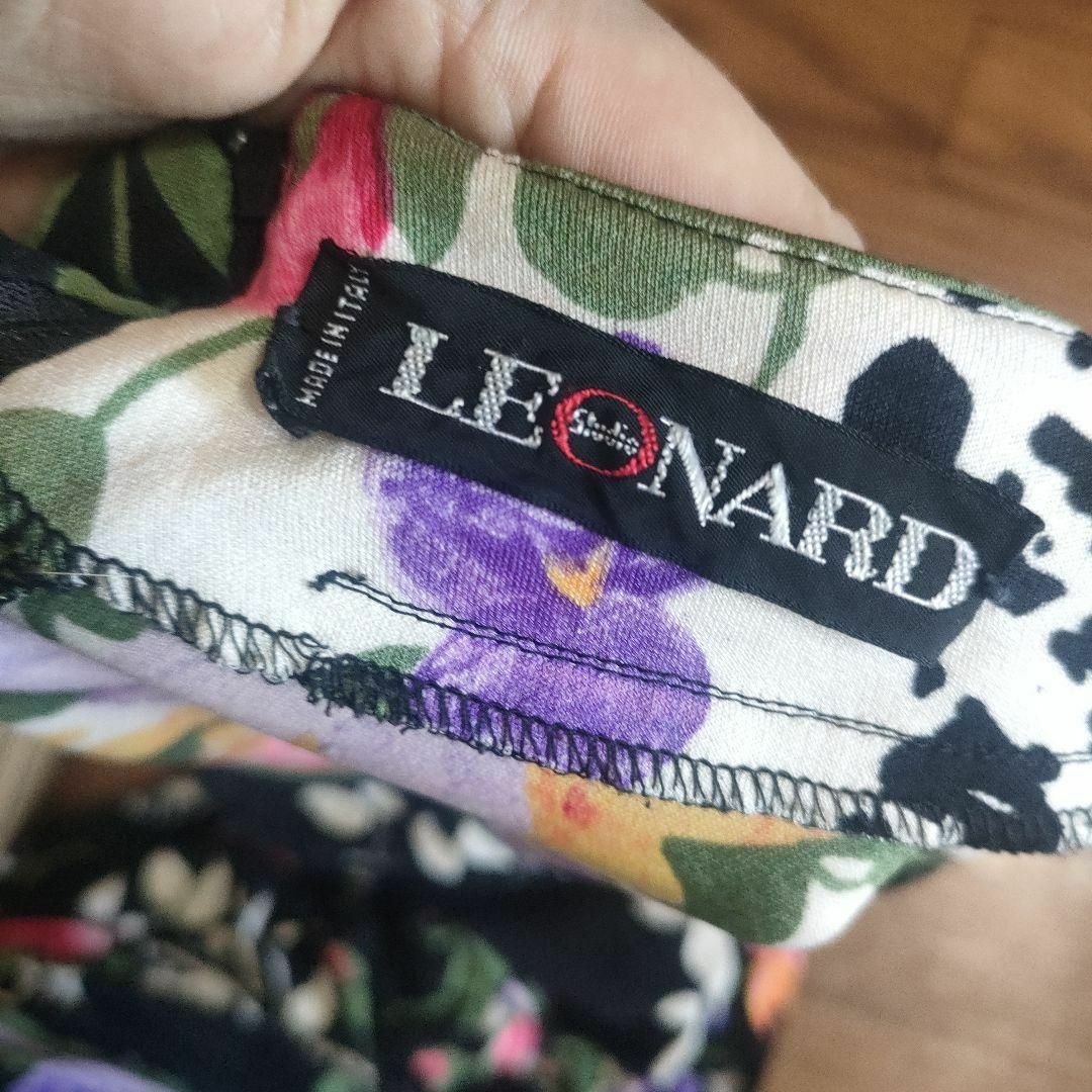 LEONARD - あ2 美品 レオナール シルク100% 花柄 Vネック ロング LEONARD - あ2 美品 レオナール シルク100% 花柄 Vネック ロング