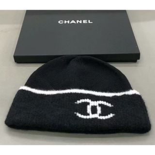 CHANEL - 新品未使用 シャネル ニット帽 黒白 CCマーク 超希少の CHANEL - 新品未使用 シャネル ニット帽 黒白 CCマーク 超希少の