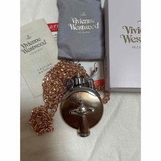 Vivienne Westwood(ピンク/桃色系)のフリマアイテム一覧 Vivienne Westwood(ピンク/桃色系)のフリマアイテム一覧