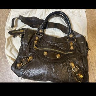BALENCIAGA(ブラウン/茶色系)のフリマアイテム一覧 BALENCIAGA(ブラウン/茶色系)のフリマアイテム一覧
