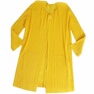 PLEATS PLEASE ISSEY MIYAKE(イエロー/黄色系)のフリマ PLEATS PLEASE ISSEY MIYAKE(イエロー/黄色系)のフリマ