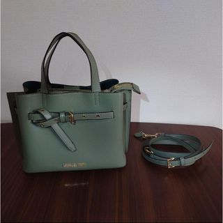 MICHAEL KORS(グリーン・カーキ/緑色系)のフリマアイテム一覧 MICHAEL KORS(グリーン・カーキ/緑色系)のフリマアイテム一覧