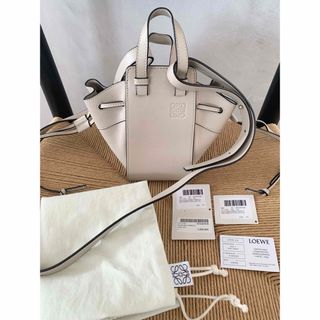 LOEWE - 極美品✨ロエベ レザー Tバケット 2WAY トート LOEWE - 極美品✨ロエベ レザー Tバケット 2WAY トート