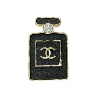 CHANEL - シャネル マトラッセ ピンブローチ ブローチの通販|ラクマ CHANEL - シャネル マトラッセ ピンブローチ ブローチの通販|ラクマ