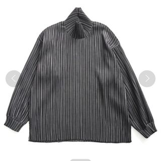 SHAREEF(Tシャツ/カットソー(七分/長袖))のフリマアイテム一覧 SHAREEF(Tシャツ/カットソー(七分/長袖))のフリマアイテム一覧