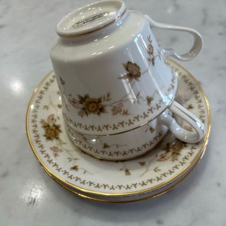 Noritake - ノリタケ ガラコンテッサ 山吹 山茶花ペアカップ Noritake - ノリタケ ガラコンテッサ 山吹 山茶花ペアカップ