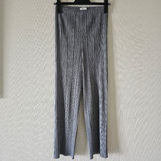 PLEATS PLEASE ISSEY MIYAKE - Pleats Please グレー プリーツ PLEATS PLEASE ISSEY MIYAKE - Pleats Please グレー プリーツ