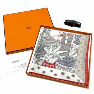 HERMES - 新品未使用 エルメス カレ65 フリンジ エプロンドール HERMES - 新品未使用 エルメス カレ65 フリンジ エプロンドール