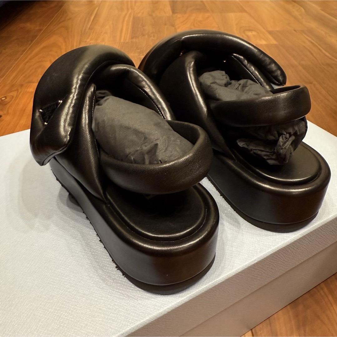 PRADA - 【新品】PRADA プラダ ナッパレザー ヴェッジサンダル PRADA - 【新品】PRADA プラダ ナッパレザー ヴェッジサンダル
