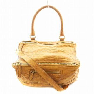 GIVENCHY - ジバンシー レザー ムーンカット アウトバッグ 2WAY GIVENCHY - ジバンシー レザー ムーンカット アウトバッグ 2WAY