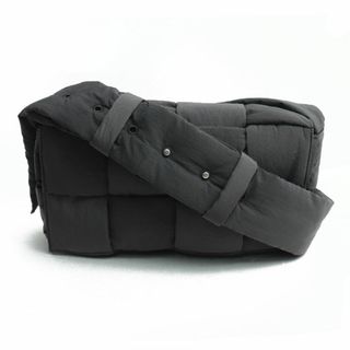 BOTTEGA VENETA - ボッテガヴェネタ カセット ミニ クロスボディ BOTTEGA VENETA - ボッテガヴェネタ カセット ミニ クロスボディ