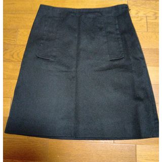 PRADA(ひざ丈スカート)のフリマアイテム一覧 PRADA(ひざ丈スカート)のフリマアイテム一覧