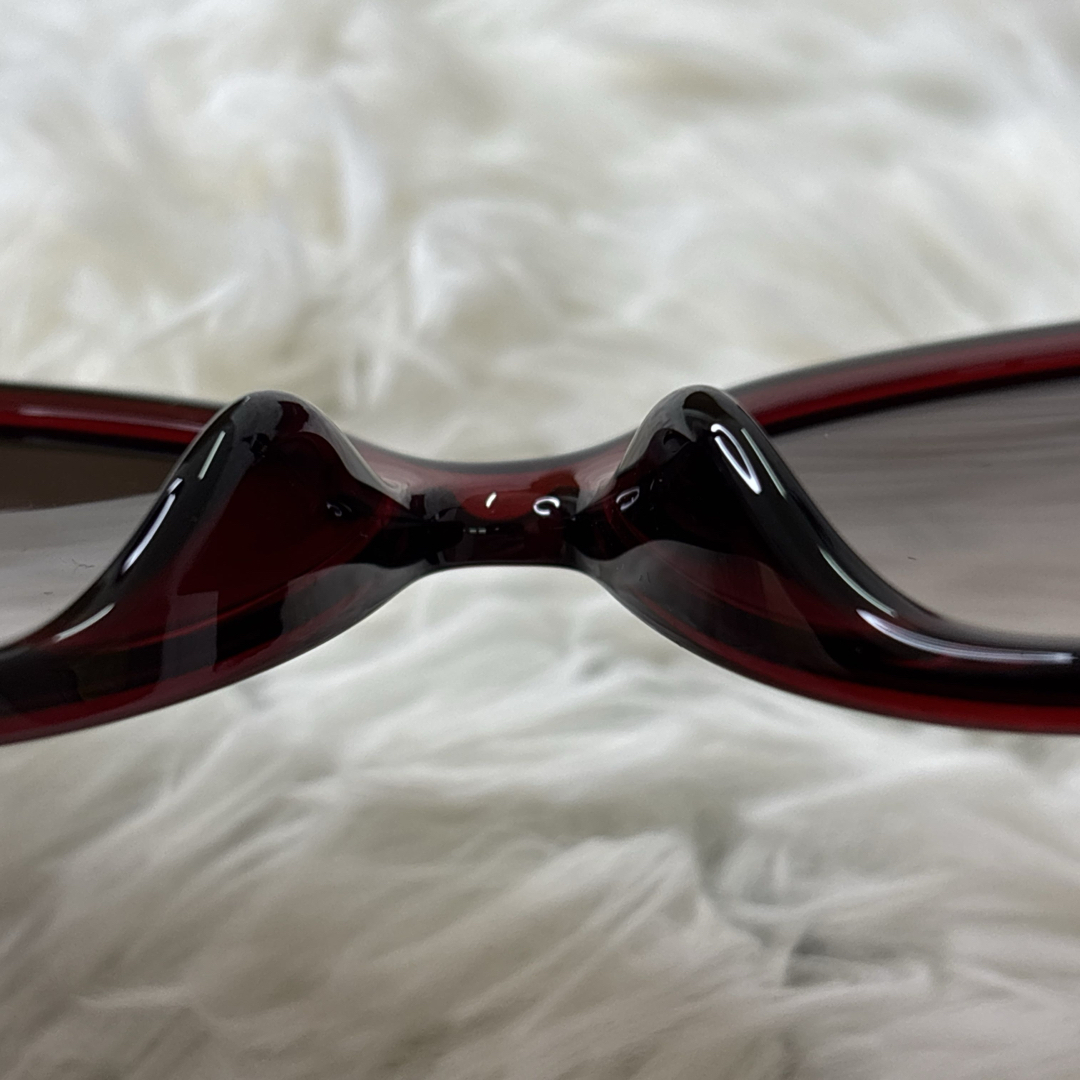 FERRAGAMO - Ferragamo レッド キャットアイ サングラス FERRAGAMO - Ferragamo レッド キャットアイ サングラス