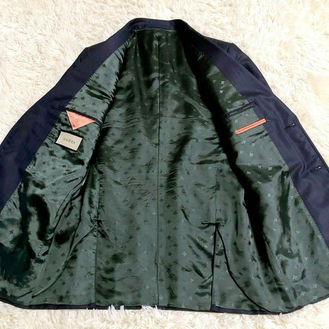 GUCCI - 【現行】GUCCI スーツ ネイビー シルク 大きいサイズ50 GUCCI - 【現行】GUCCI スーツ ネイビー シルク 大きいサイズ50