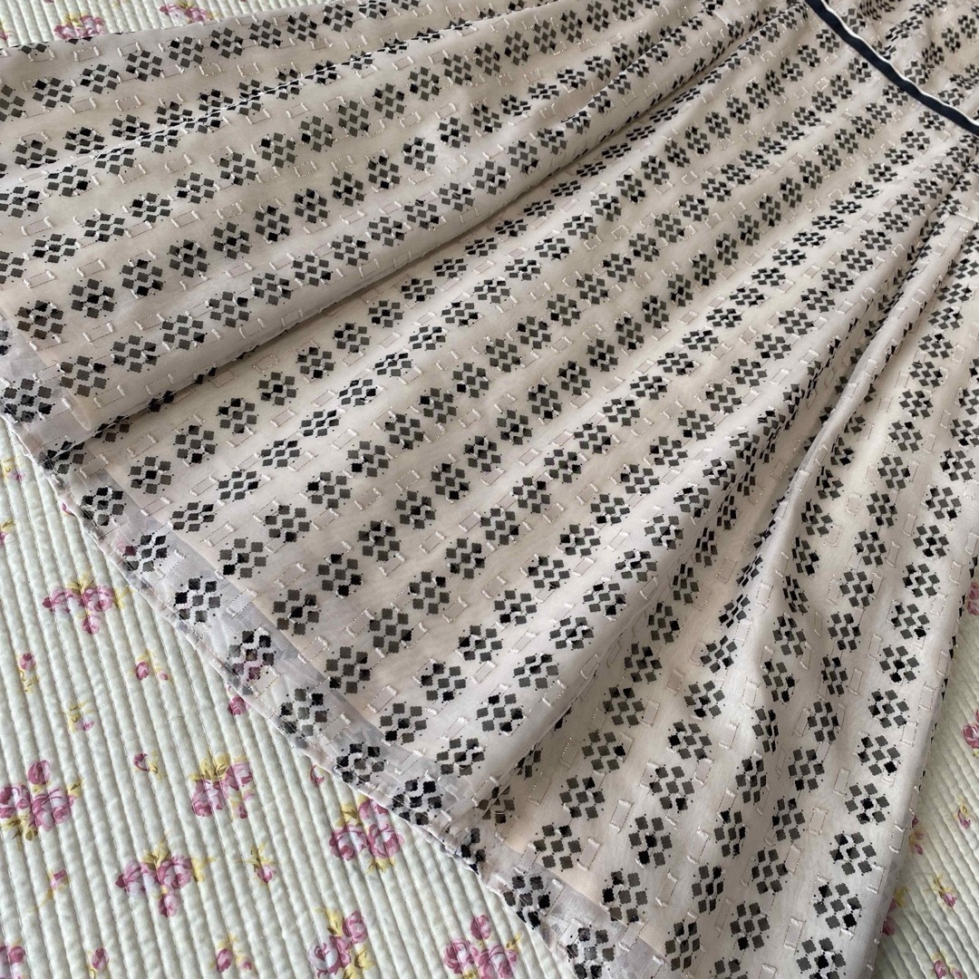TOCCA - トッカ 刺繍 ラッシュアワー ワンピース 00 春夏 幾何学 TOCCA - トッカ 刺繍 ラッシュアワー ワンピース 00 春夏 幾何学