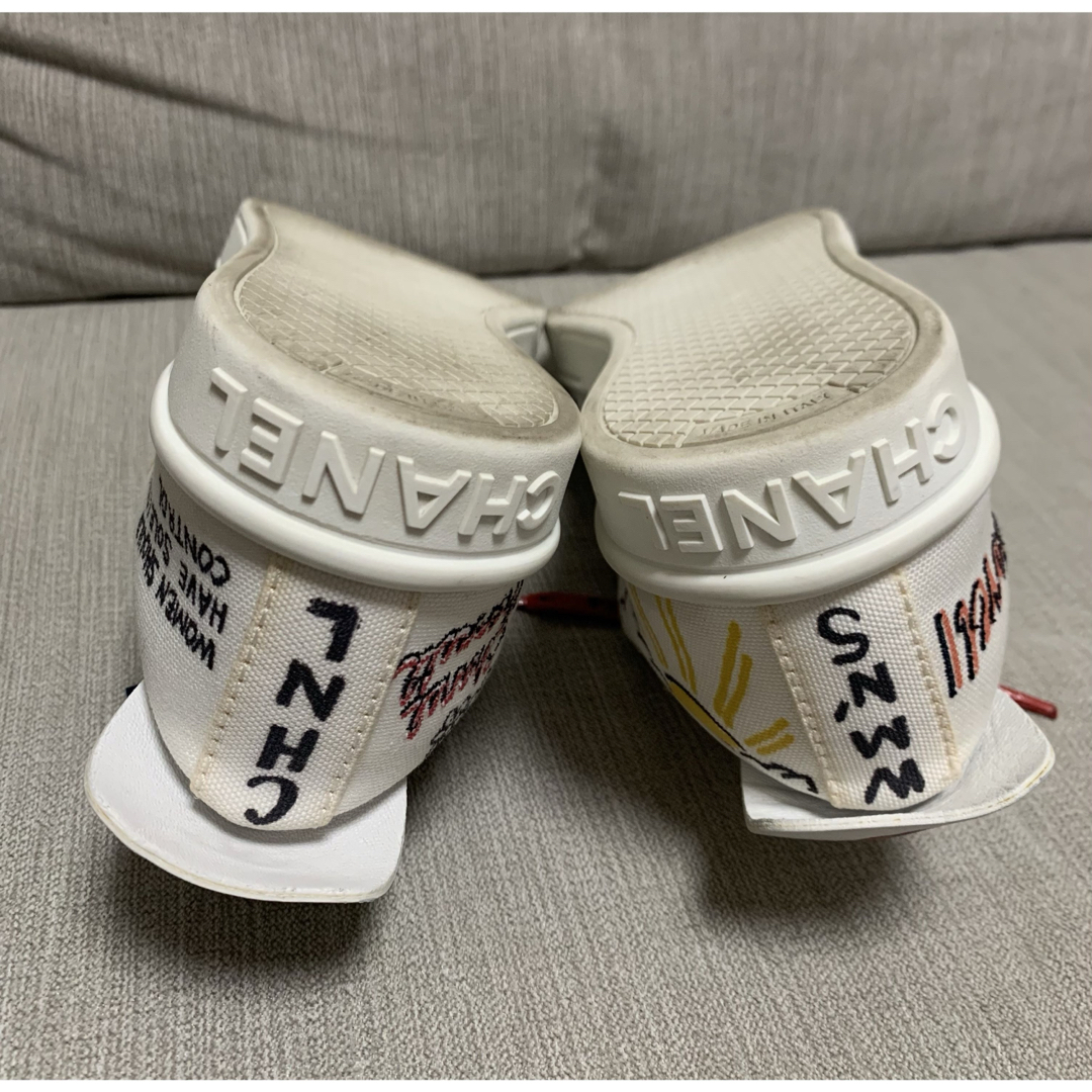 CHANEL - シャネル CHANEL Pharrell Williams コラボスニーカー CHANEL - シャネル CHANEL Pharrell Williams コラボスニーカー