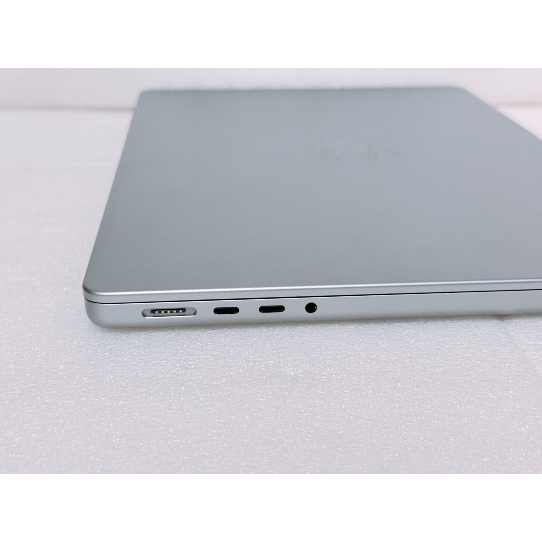 Apple - Macbook Pro 2021 CTO M1 Max 64Gb 4Tb 中古品の通販 by Apple - Macbook Pro 2021 CTO M1 Max 64Gb 4Tb 中古品の通販 by