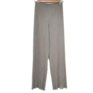PLEATS PLEASE ISSEY MIYAKE(パンツ ・ グレー/灰色系)の PLEATS PLEASE ISSEY MIYAKE(パンツ ・ グレー/灰色系)の