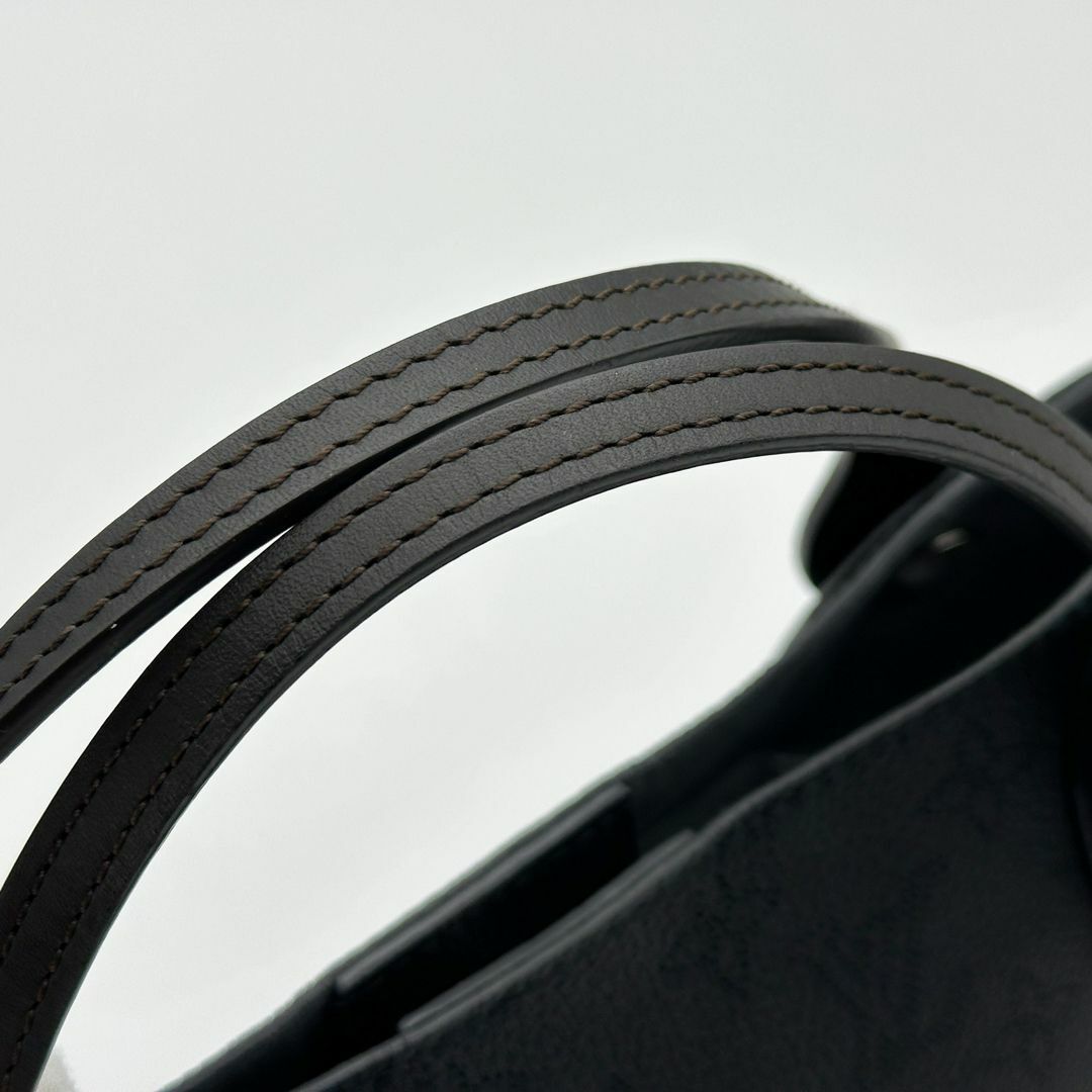 LOUIS VUITTON - 【極美品】ルイヴィトン マヒナ ヒナ PM 黒 LOUIS VUITTON - 【極美品】ルイヴィトン マヒナ ヒナ PM 黒