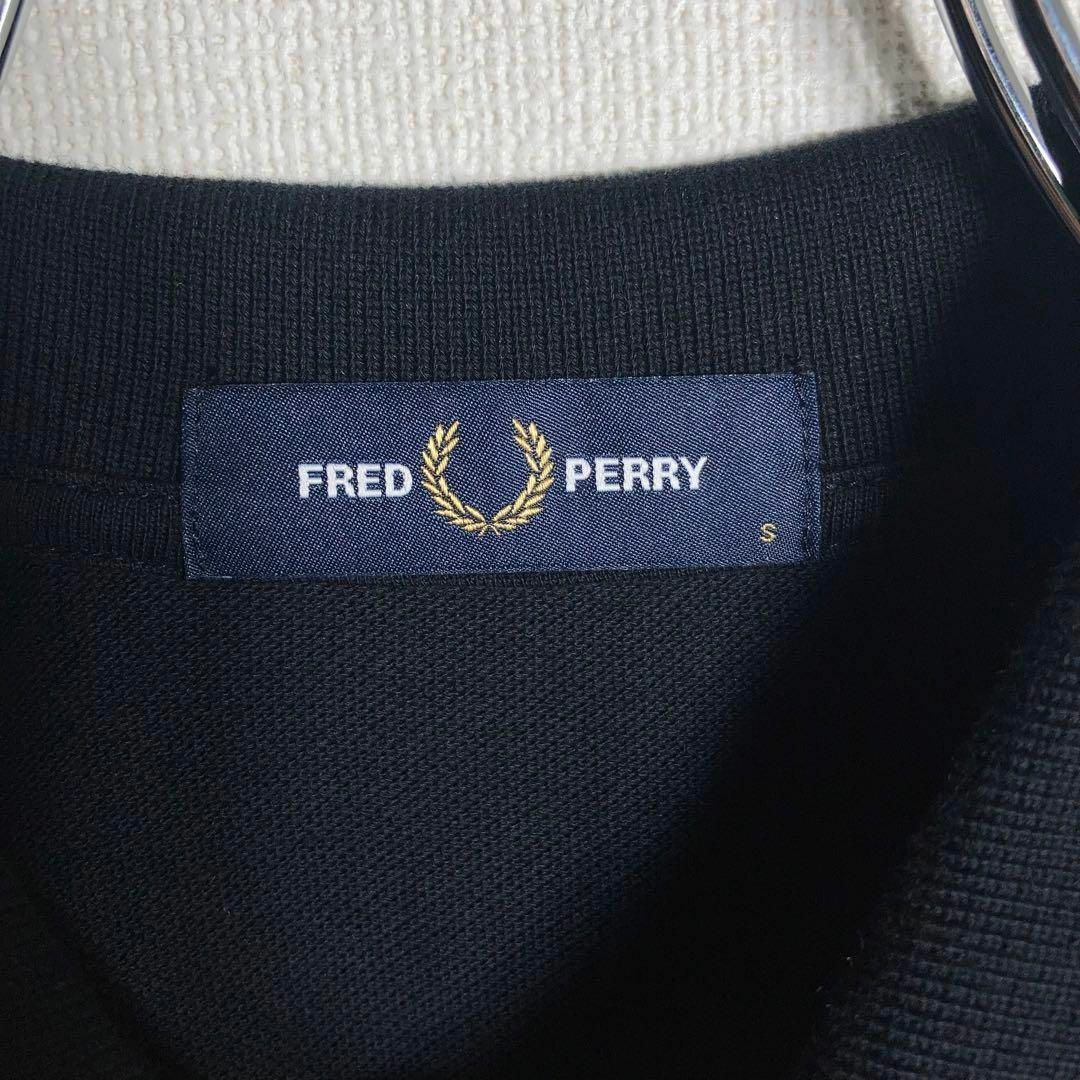 FRED PERRY - 【極美品】FRED PERRY ポロシャツ 刺繍ロゴ 人気 FRED PERRY - 【極美品】FRED PERRY ポロシャツ 刺繍ロゴ 人気