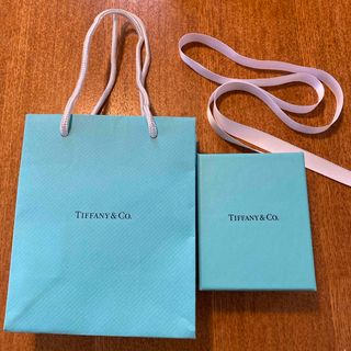 Tiffany & Co.(ショップ袋)のフリマアイテム一覧 Tiffany & Co.(ショップ袋)のフリマアイテム一覧