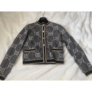 GUCCI(カーディガン ・ ゴールド/金色系)のフリマアイテム一覧 GUCCI(カーディガン ・ ゴールド/金色系)のフリマアイテム一覧