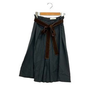 PRADA(スカート ・ ブラック/黒色系)のフリマアイテム一覧 PRADA(スカート ・ ブラック/黒色系)のフリマアイテム一覧