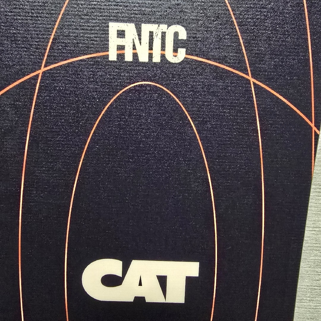 FNTC - 【美品】FNTC スノーボード CAT シーエーティー 150cmの FNTC - 【美品】FNTC スノーボード CAT シーエーティー 150cmの