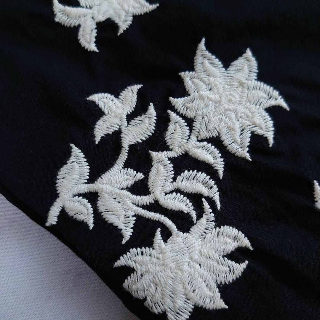 Sybilla - シビラ ドレス 総刺繍 花柄 フレアワンピース 膝丈 Sybilla - シビラ ドレス 総刺繍 花柄 フレアワンピース 膝丈