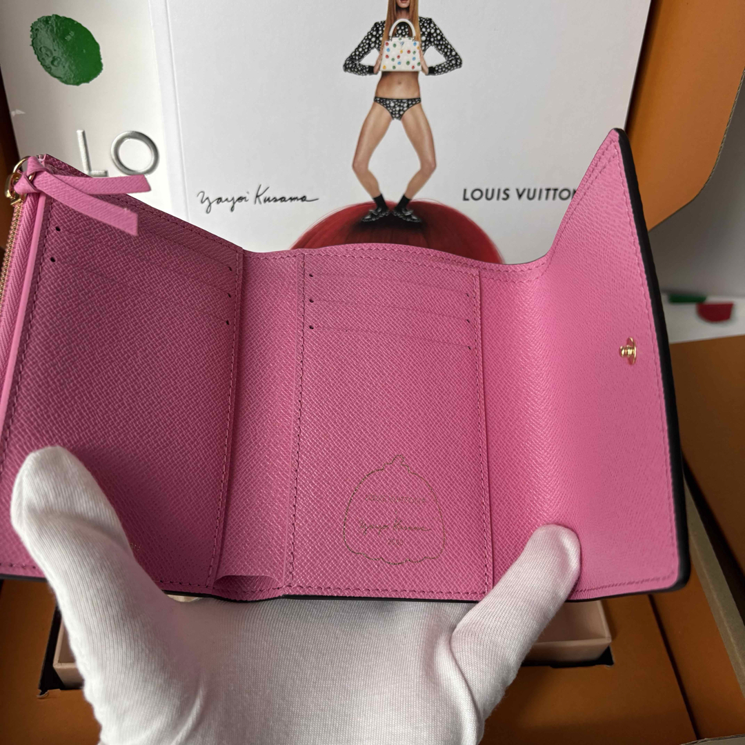 LOUIS VUITTON - 新品未使用‼️ルイヴィトン 草間彌生 LOUIS VUITTON - 新品未使用‼️ルイヴィトン 草間彌生