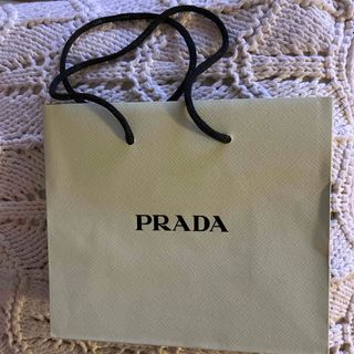 PRADA(ショップ袋)のフリマアイテム一覧 PRADA(ショップ袋)のフリマアイテム一覧